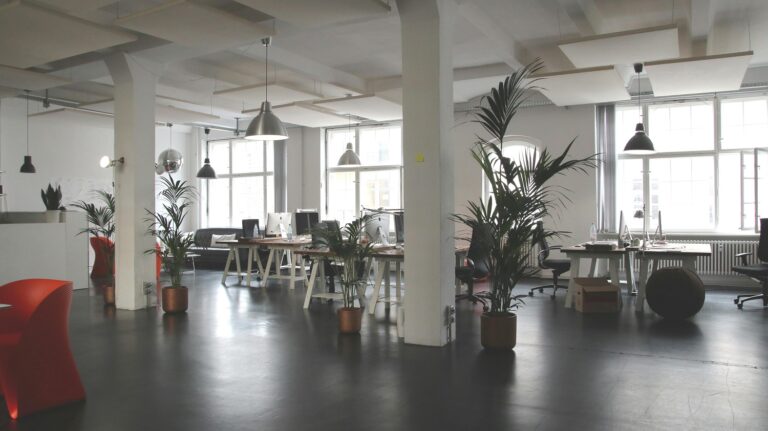 What is Workplace Experience & How to Improve it [2025 Guide] - Make ...